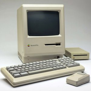 Macintosh Plus – Remi's Classic Computers